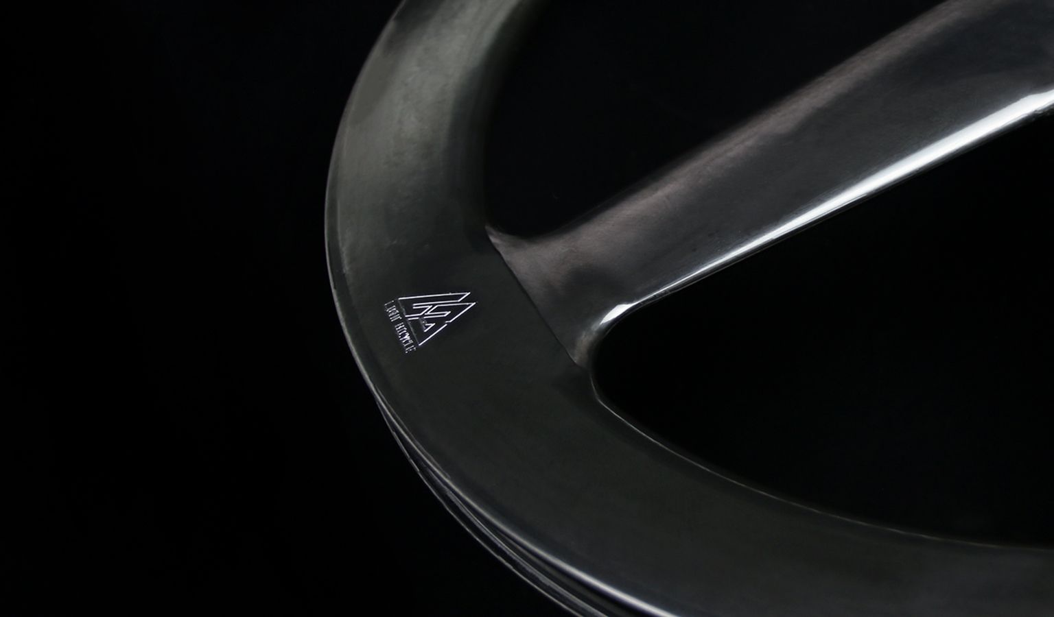 Carbon Rims & Wheels - 100% Customizable | Light Bicycle